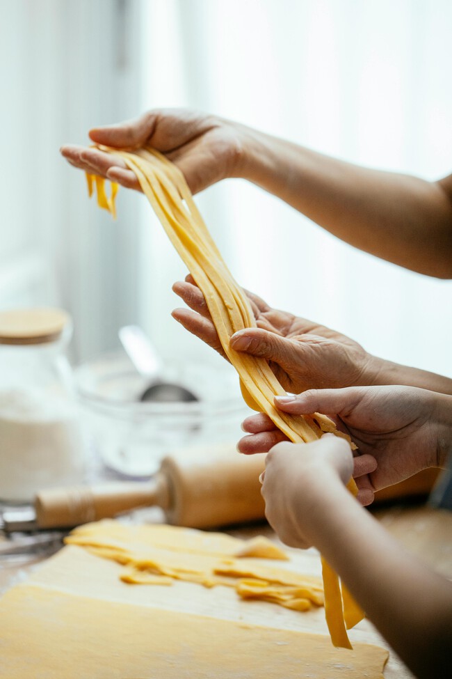 Cómo hacer pasta fresca casera al huevo | La receta básica que siempre ...
