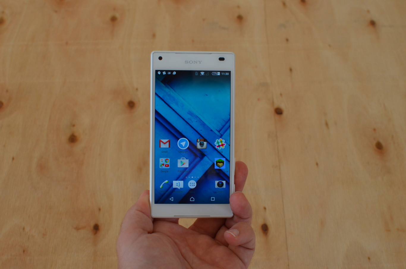Xperia Z5 Compact, Análisis. Review con características, precio y ...