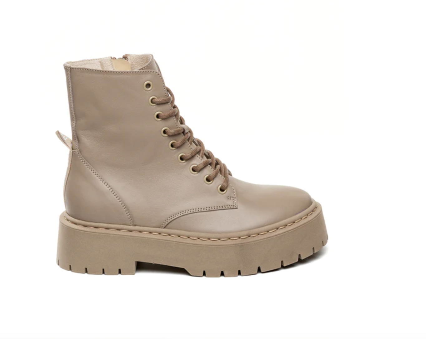 17 botas de estilo militar que aportan estilazo a tus looks