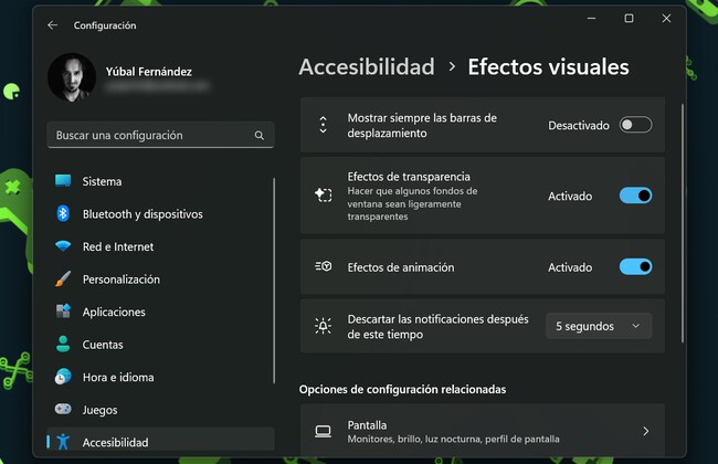 Cómo poner la barra de tareas transparente en Windows 11