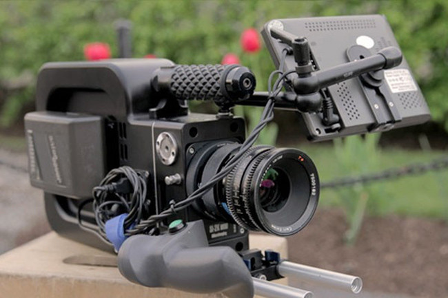 SI-2k Black Betty, una cámara de vídeo con un Mac Mini en su interior