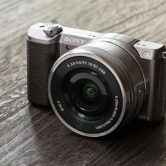 Sony A5100, todos los detalles de la CSC más compacta y con enfoque ...