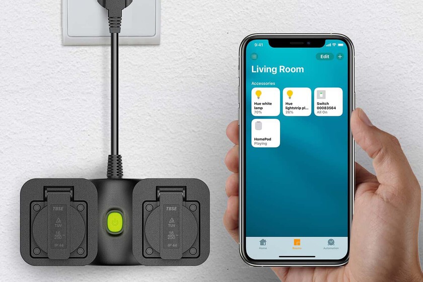 This garden plug works with Alexa, Siri and Google, is waterproof and ...