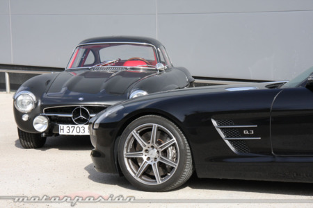 Juntamos un Mercedes 300 SL y el Mercedes SLS AMG: cuando el abuelo ...