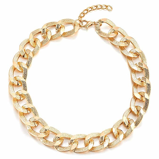 En Amazon hay nueve collares de cadenas como ese de tu madre que ahora ...