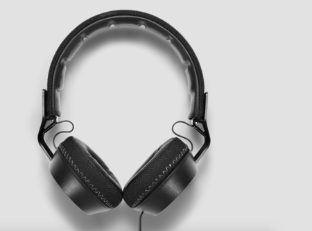 Coloud lanza sus nuevos modelos de auriculares pensados para llevar tu ...
