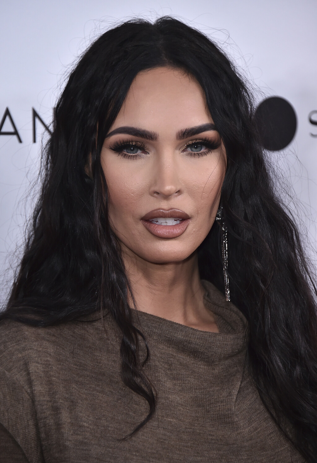 Megan Fox apuesta por un cambio de look ultra dulce: el antes y el ...