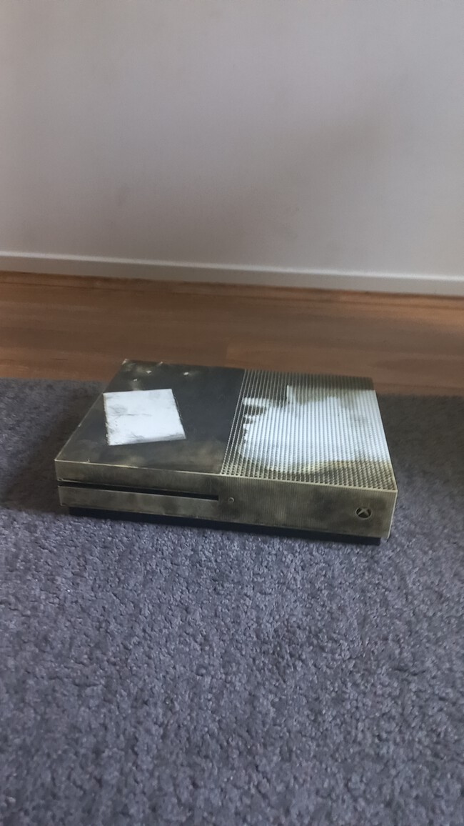 Se incendia su casa, solo consigue salvar una Xbox y la consola sigue ...