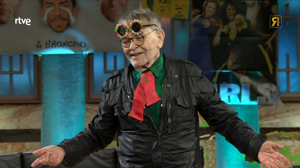 Fernando Arrabal llega como un torbellino a 'La revuelta' y evita todas las preguntas de David ...