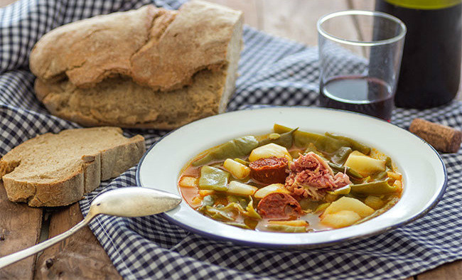 En mi casa se hace así: el cocido y sus variantes regionales