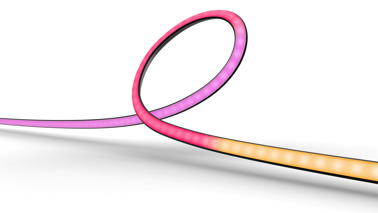 Lo nuevo de Philips Hue es una tira LED multicolor que se coloca detrás ...