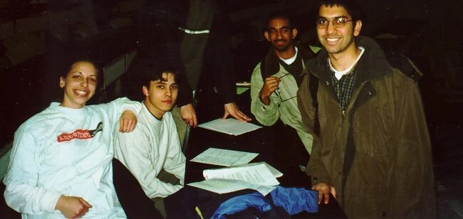 La Historia De Jawed Karim: Grabó El Primer Vídeo De La Historia De 