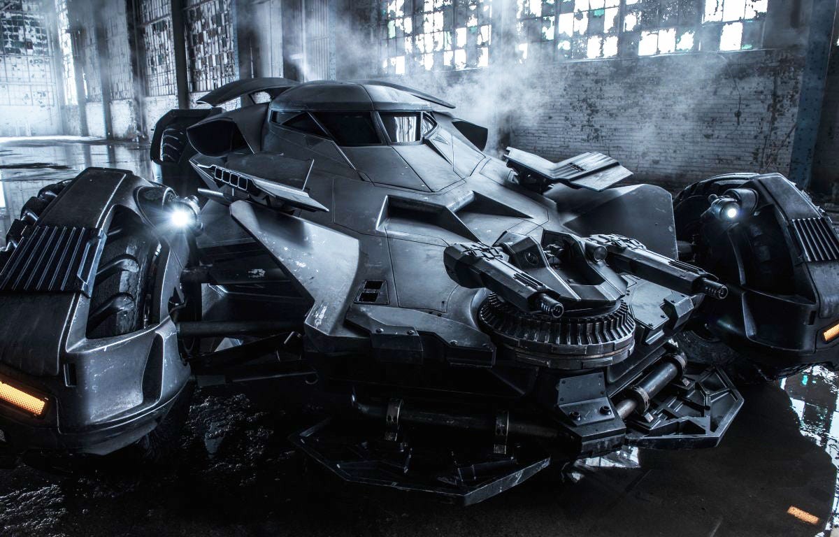Un repaso al coche de Batman: del sedán normalito de Bruce Wayne al ...