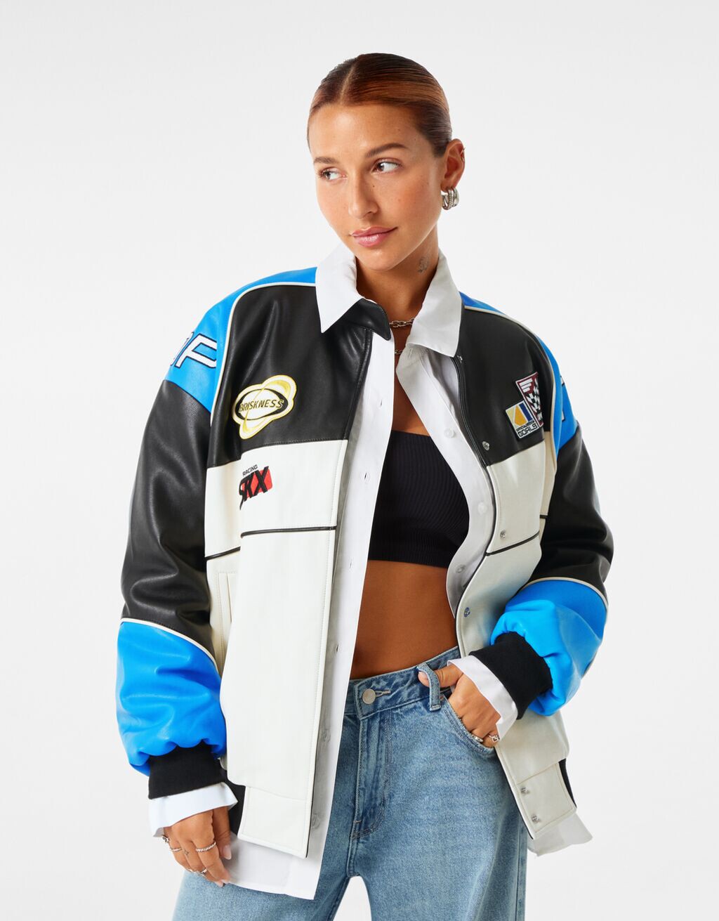 Bershka quiere vestir las racinetas de este 2022 con chaquetas moteras ...