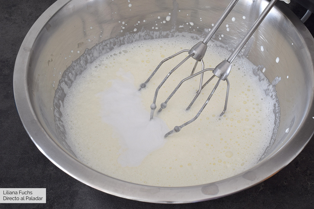 Cómo hacer nata montada casera o cómo montar nata fácilmente