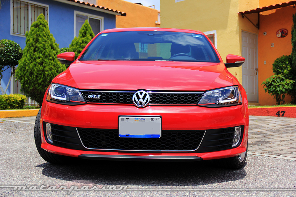 Probamos el Volkswagen Jetta GLI, y descubrimos el lado divertido de lo ...