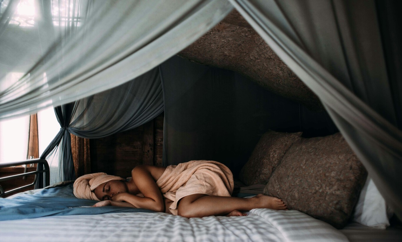 ¿Es mejor dormir del lado derecho o izquierdo para el corazón? Esto es ...