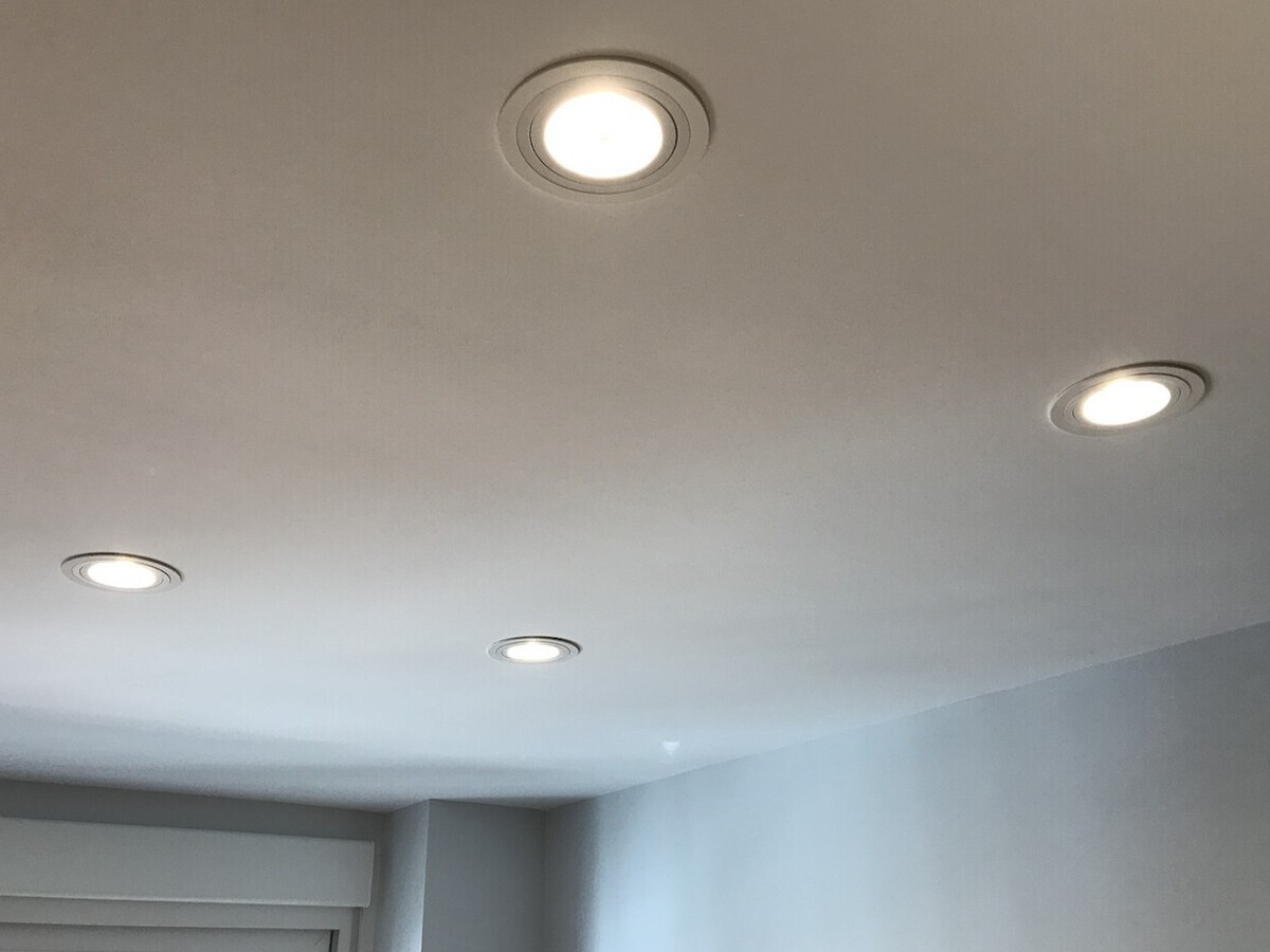 No todas las bombillas LED son iguales cinco aspectos clave en los que fijarse al comprar una para casa