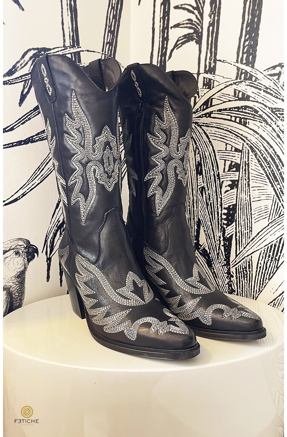 Paula Echevarría dicta sentencia: que no falten unas botas cowboy en ...
