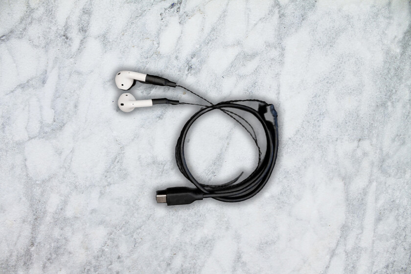 Así son los alucinantes AirPods con cable USB-C que no vas a poder ...