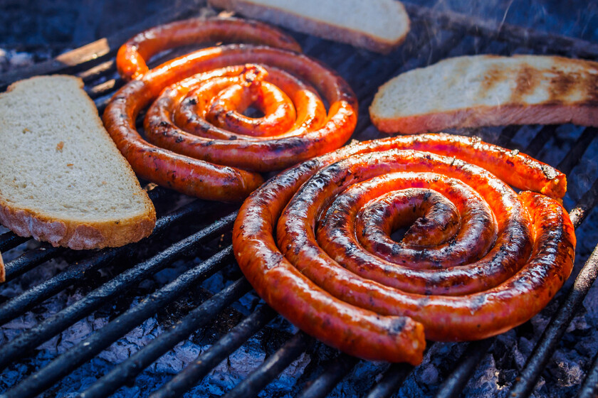 Chistorra: cómo se hace, cómo elegir la mejor y 11 recetas para ...
