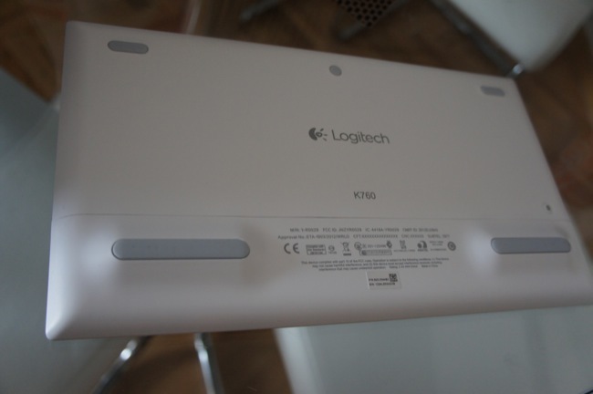 Logitech K760, un teclado solar Bluetooth para tres dispositivos: A Fondo