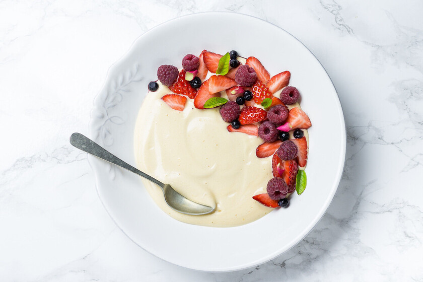Sabayón con frutos rojos. Receta fácil, sencilla y deliciosa
