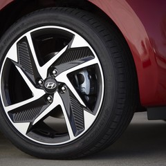 Hyundai i10, a prueba: tecnología y seguridad de coche compacto con un ...