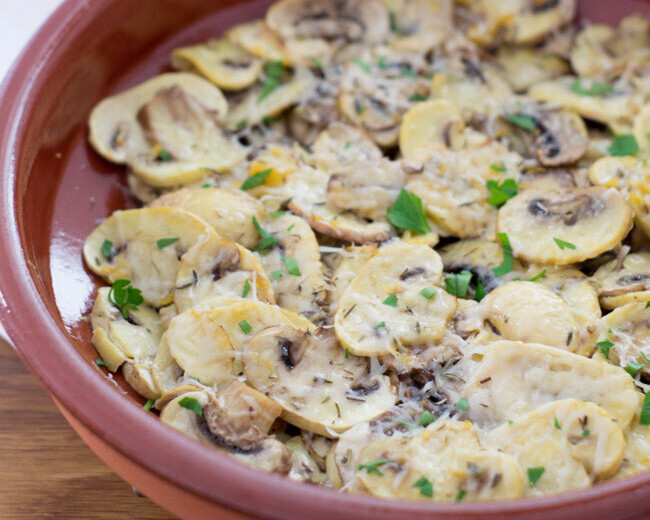 Tomillo, rey de las hierbas aromáticas en la cocina: qué es, cómo ...