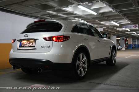 Infiniti FX 30d S, prueba (valoración y ficha técnica)