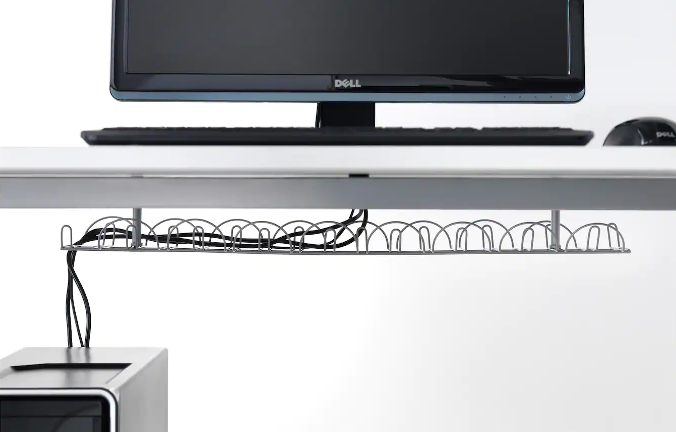 Cómo ordenar los cables y dispositivos en el salón con estas ideas de IKEA