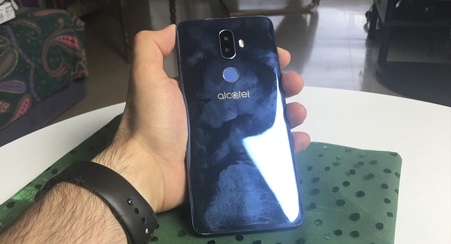 Alcatel 3V, análisis: review con características, precio y especificaciones