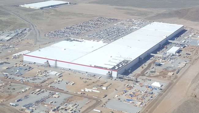 Nuevas imágenes aéreas de la Gigafactory nos enseñan lo avanzado de la ...