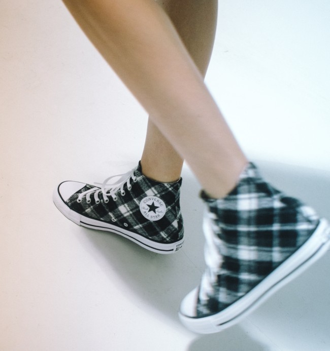 Bershka presenta su colección cápsula de Converse exclusivas: siguen ...