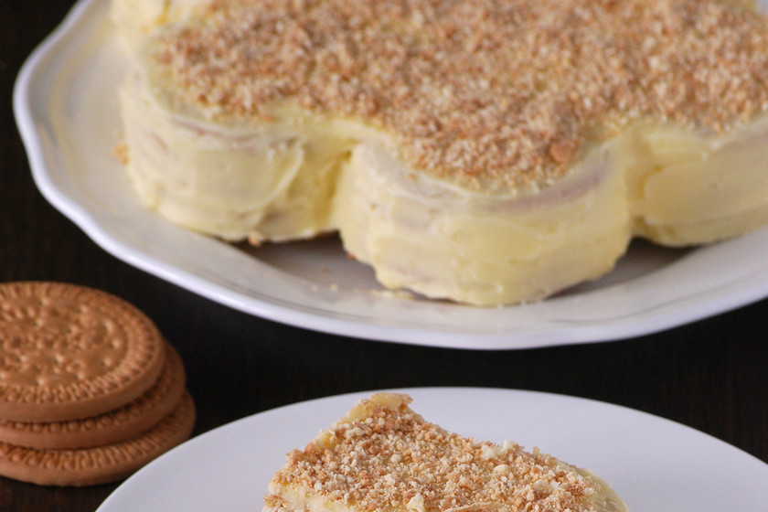 Tarta de galletas María. eceta de postre fácil y sencilla