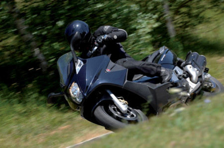 Gilera GP 800 maxi-scooter