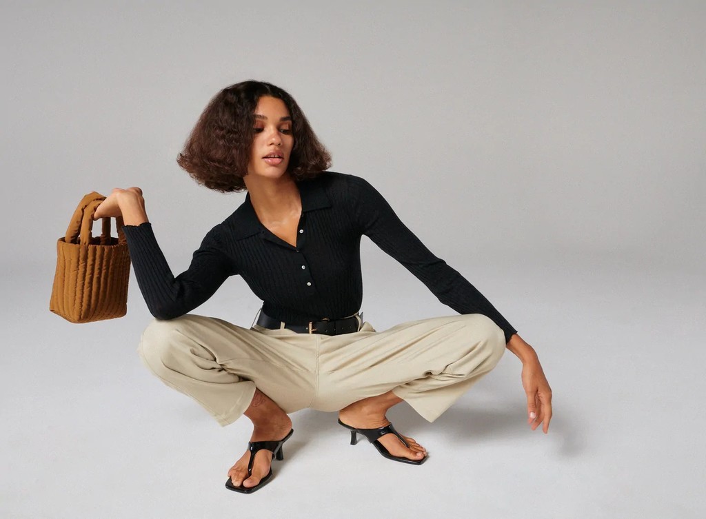 El nuevo lookbook de Zara se llena de poses imposibles y ...