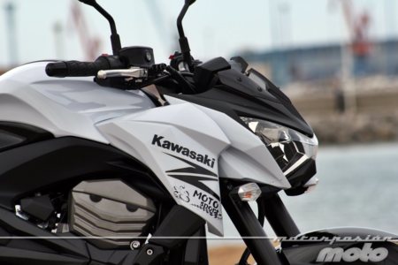 Kawasaki Z800e, prueba (valoración, galería y ficha técnica)