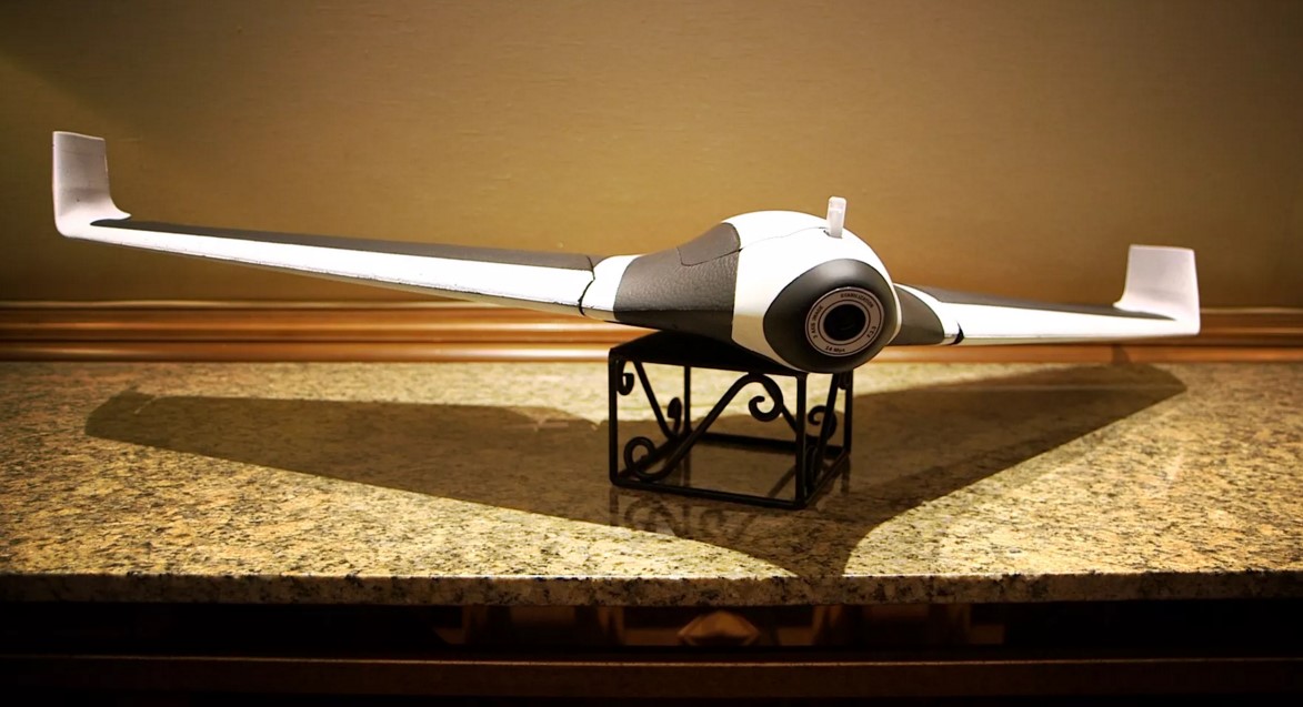 El nuevo Parrot Disco es un dron de ala fija que alcanza los 80 km/h