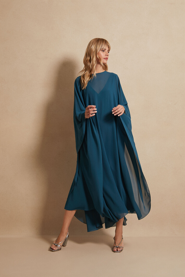 11 capas y chales de gasa para looks de invitada por menos de 100 euros