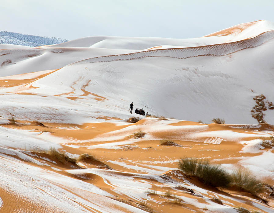Las Dunas Del Sáhara Se Han Cubierto De Nieve Este Fin De Semana Y El
