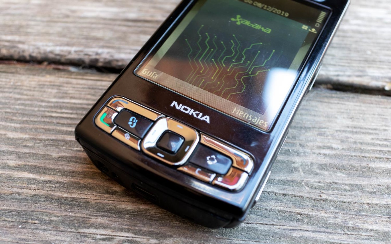 Regreso al Nokia N95: probamos el mítico smartphone que hizo sombra al ...