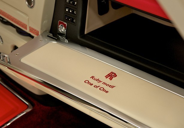 Rolls-Royce Phantom Coupe Ruby Limited Edition, ejemplar único para Abu ...