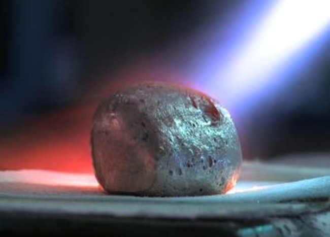 Un youtuber dice haber revelado el misterio de Starlite, el súper ...