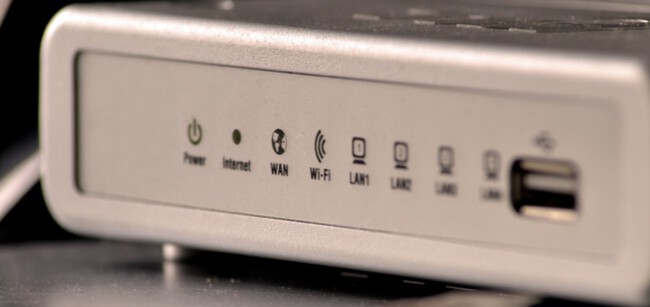 Las luces de aviso del router, sin secretos. Esto es lo que significa ...