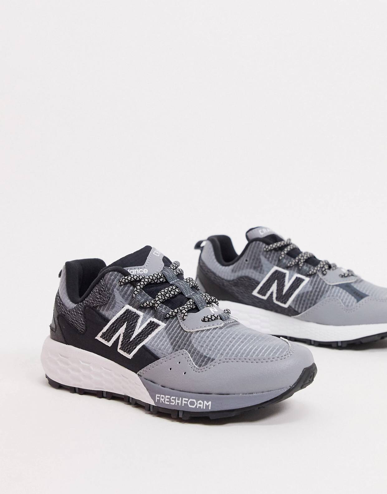 Siete estilismos que demuestran que New Balance es la marca de ...
