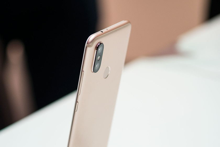 Xiaomi MiA2 de 64GB, con Android One, a su precio mínimo con este cupón ...