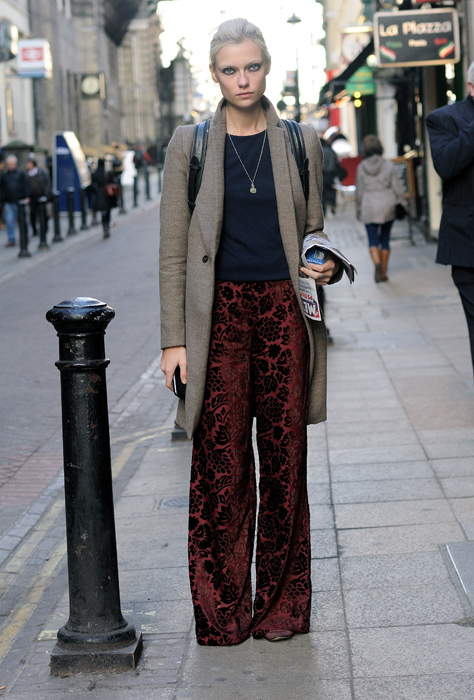 El street style moderno de la Semana de la Moda de Londres por Alberto ...