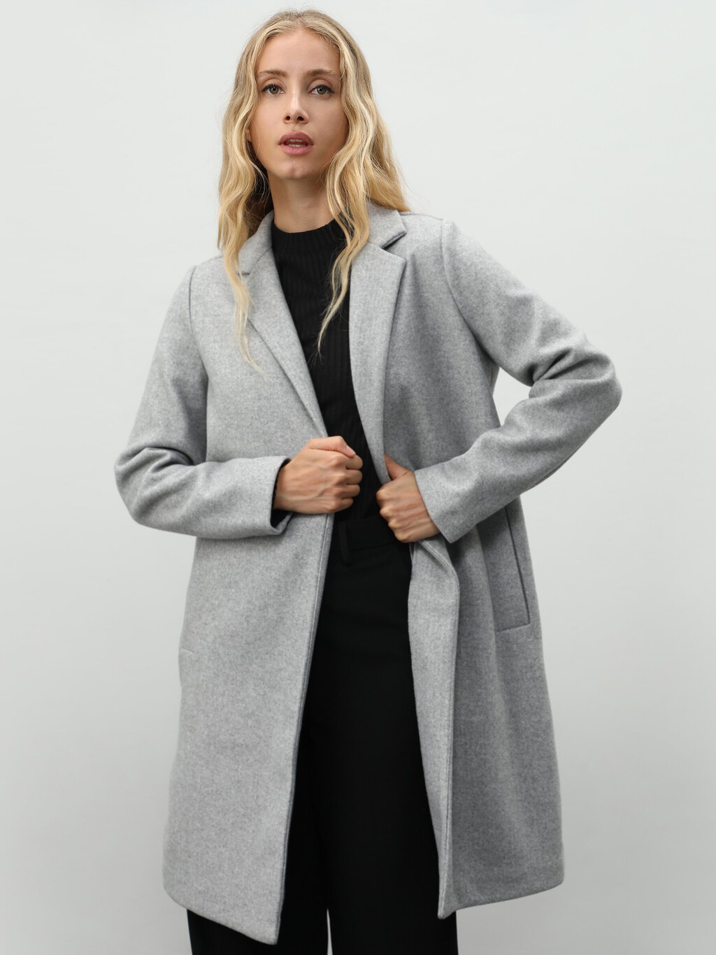 Lefties have three coats that look luxurious, versatile and cost no ...