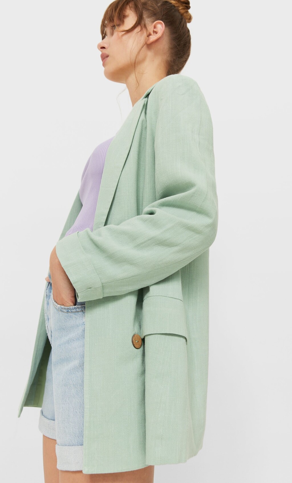 9 blazers fresquitas de Stradivarius para lucir las noches de verano ...